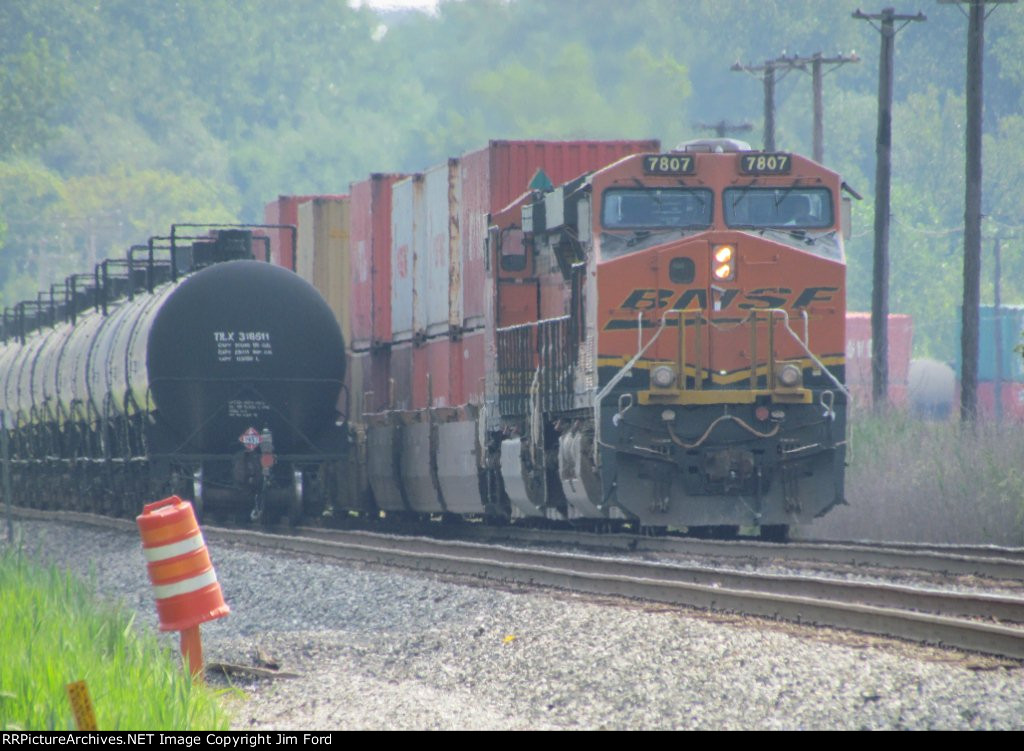 BNSF 7807